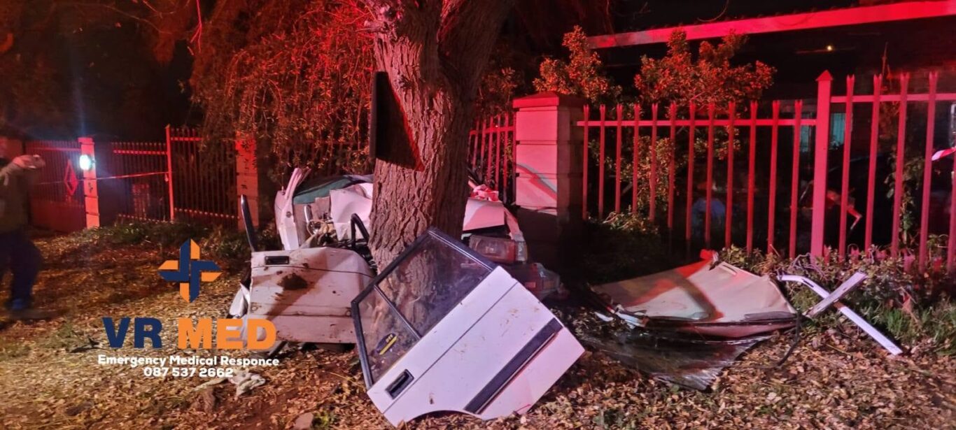 Vehicle crashed into a tree on De la Rey Road in General de Wet ...